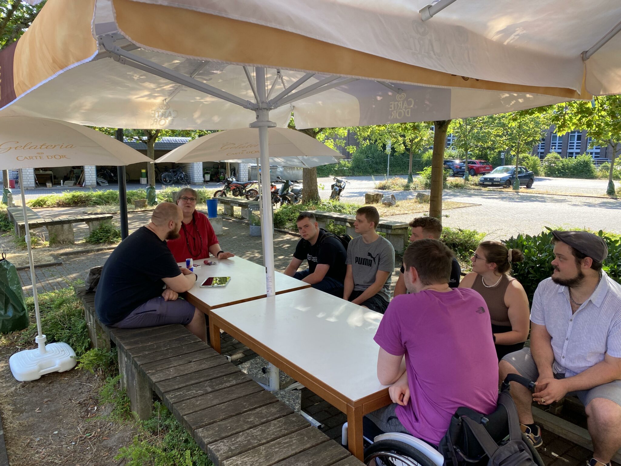 Sonnenschirme für's BNT - BNT – Balthasar-Neumann-Technikum Trier